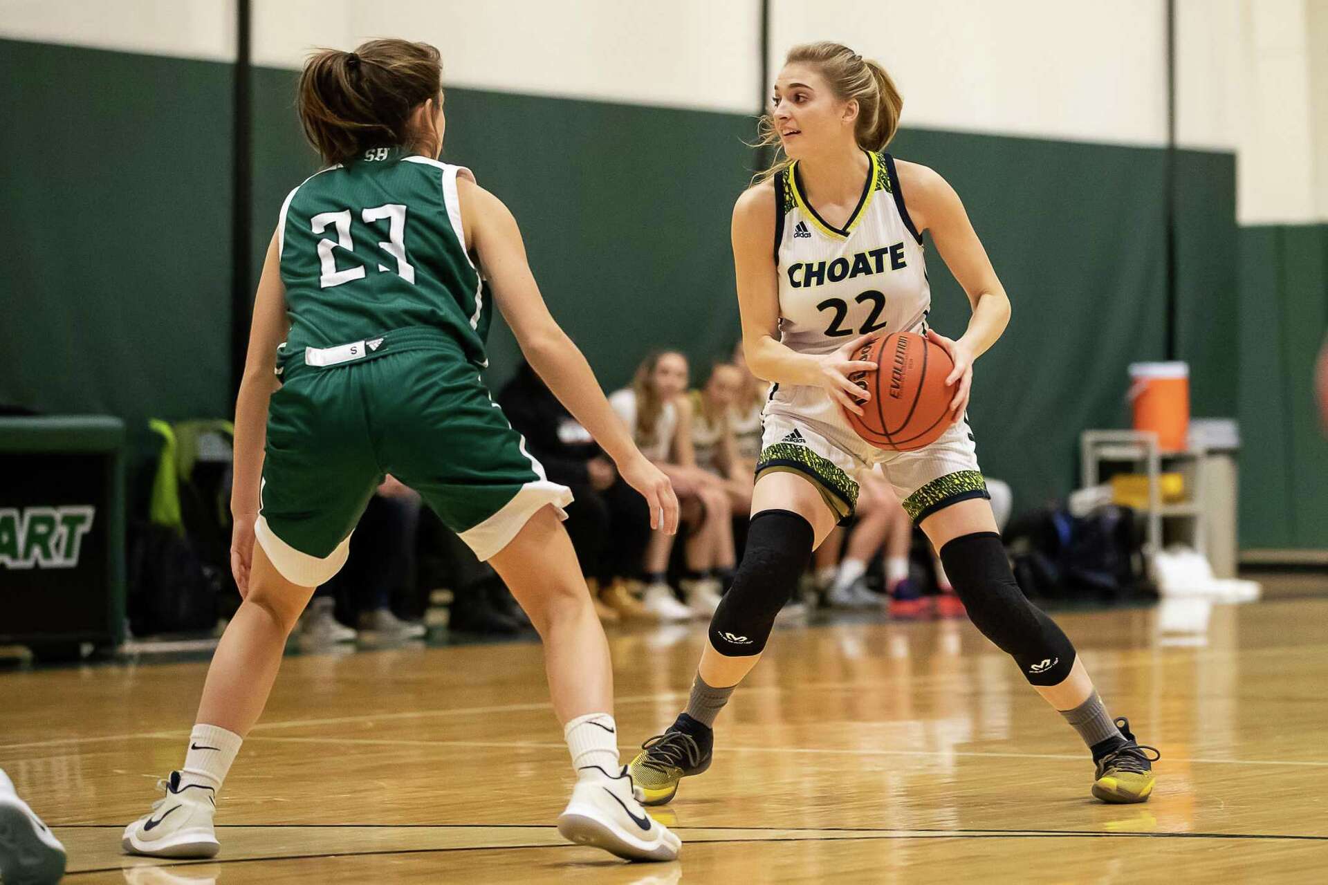 Choate Rosemary Hall hands Sacred Heart basketball its first loss