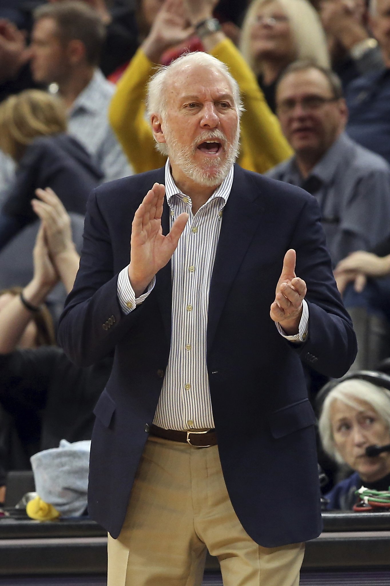 Spurs’ Gregg Popovich ties NBA record for road wins
