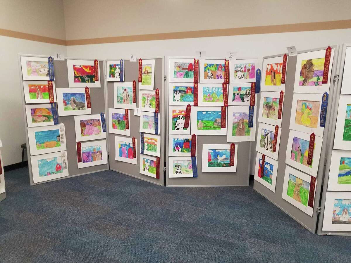 Huffman ISD students display their rodeo-themed art