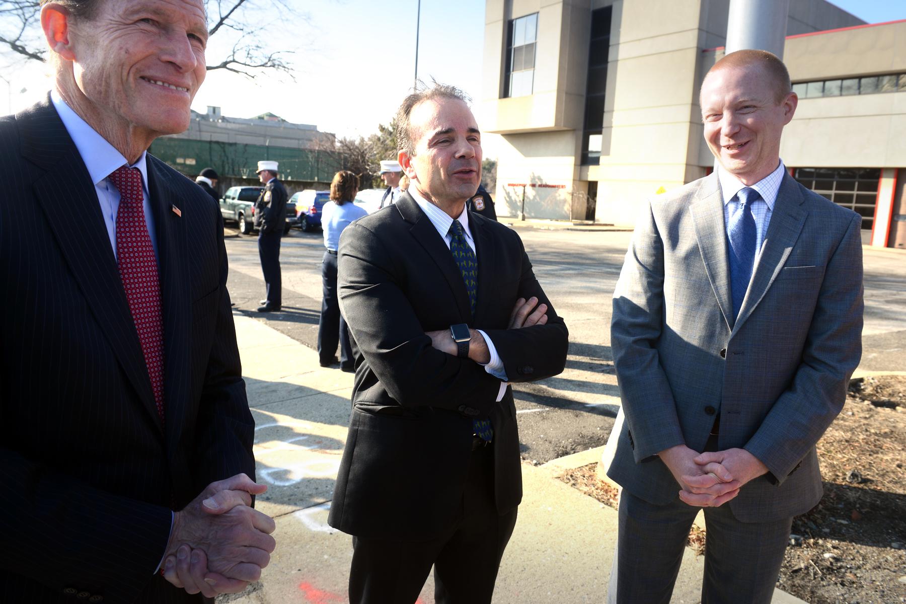 Ganim builds a bridge to re-election in Bridgeport