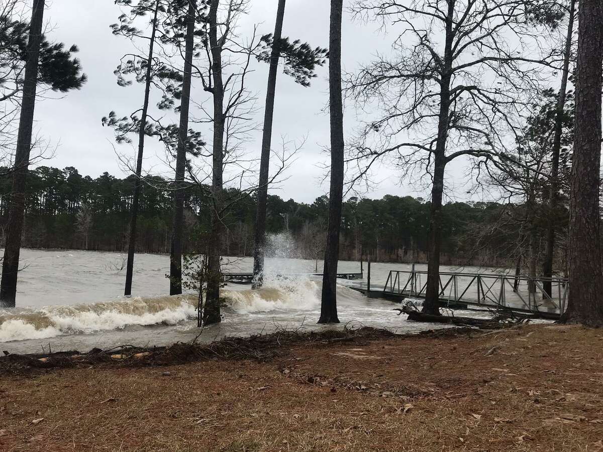 Sam Rayburn Reservoir experiencing flooding