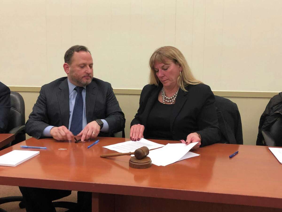 Superintendent Toni Jones leaving Fairfield to lead Greenwich schools