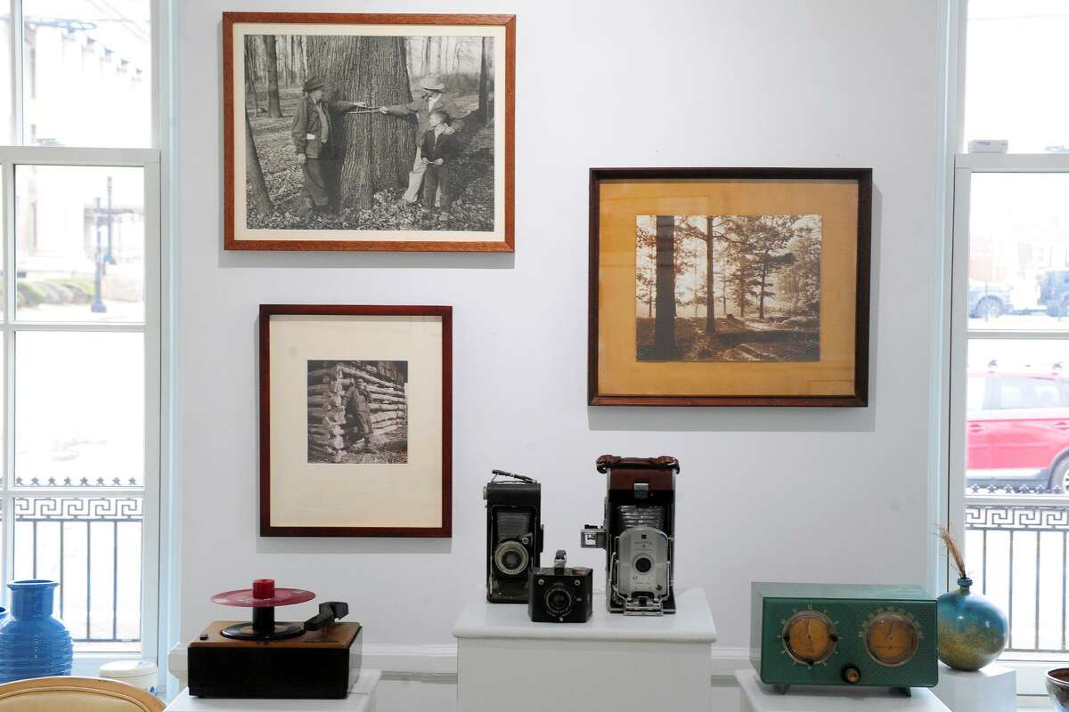 Bridgeport gallery hosts Hearst photo editor’s exhibit