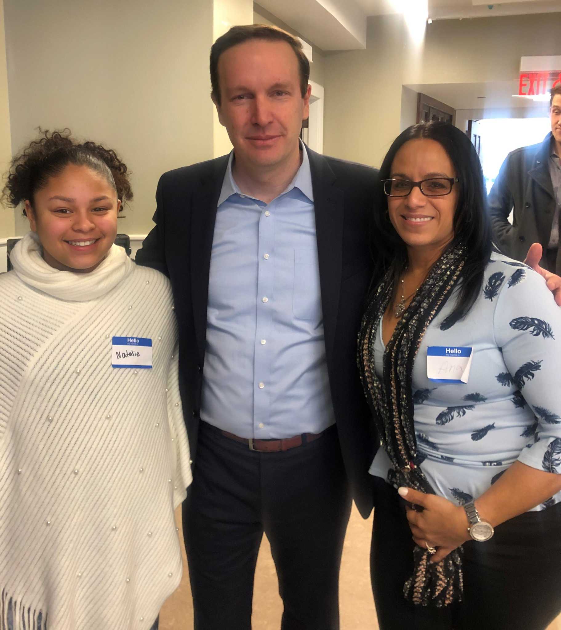 Sens. Murphy, Blumenthal declare January National Mentoring Month