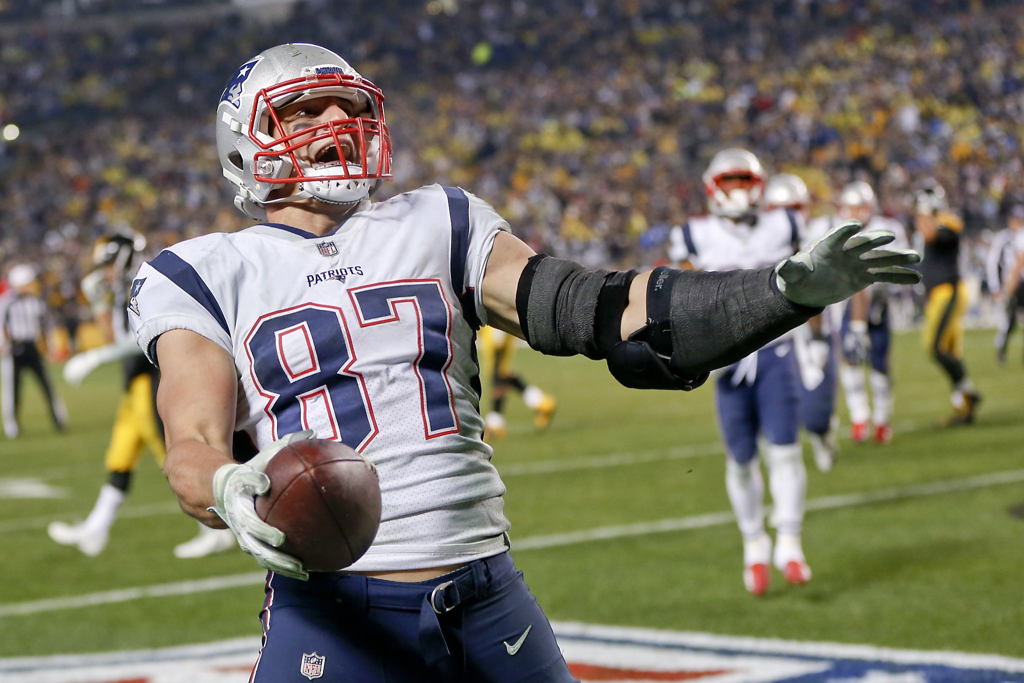 New England Patriots star Rob Gronkowski announces his retirement