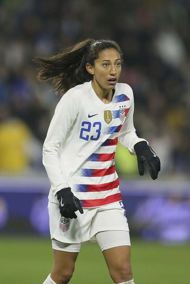 Christen Press scores and US women’s soccer team downs Spain 1-0 - SFGate