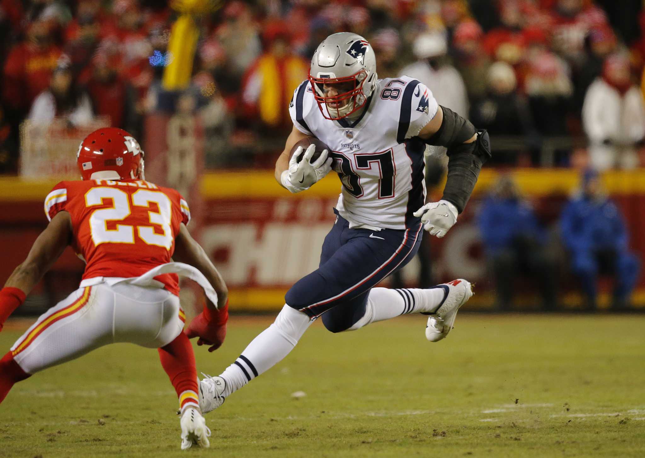 Gronk comes alive in playoffs
