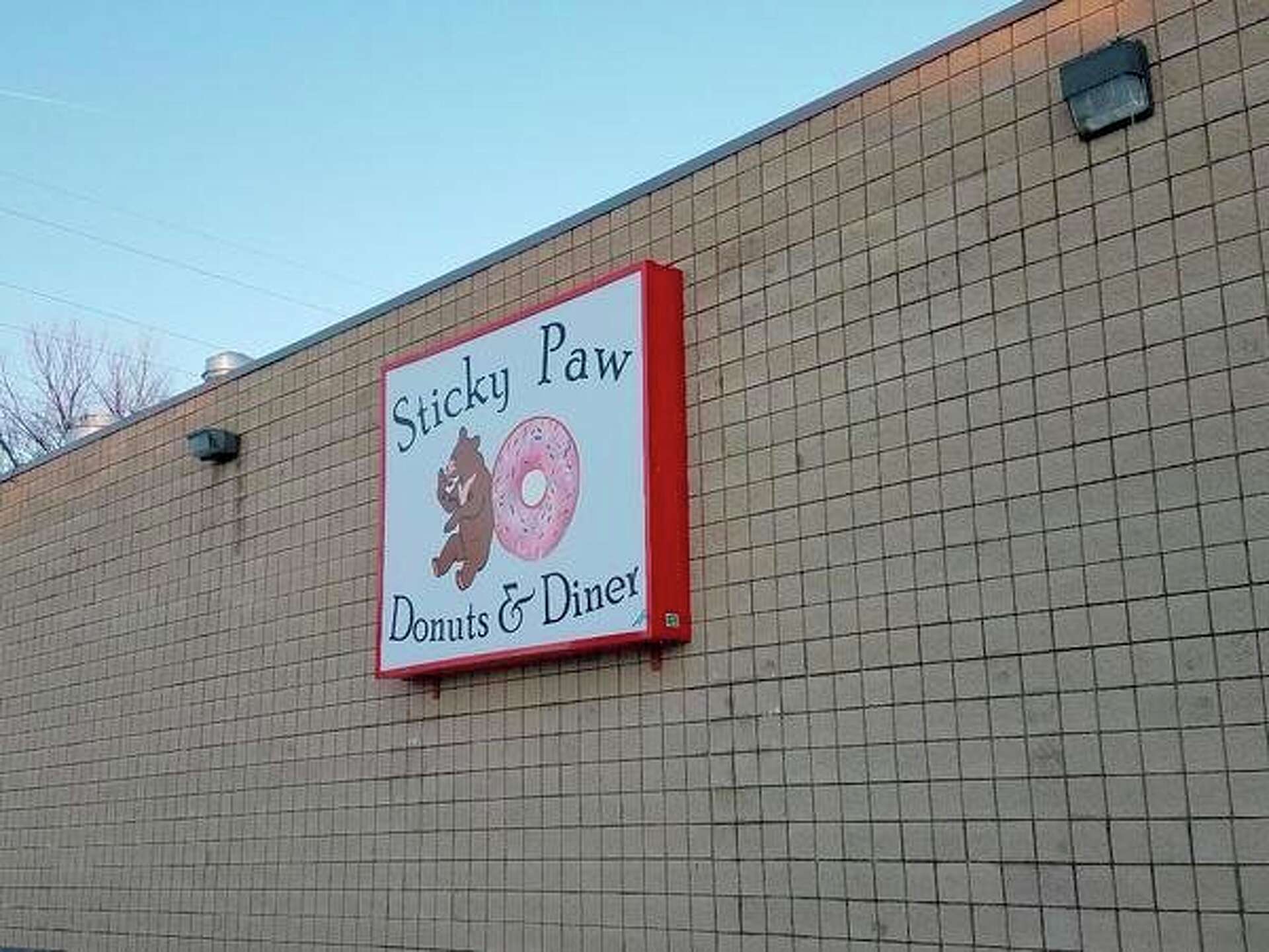 OTL: Sticky Paw, delicious, quick, friendly