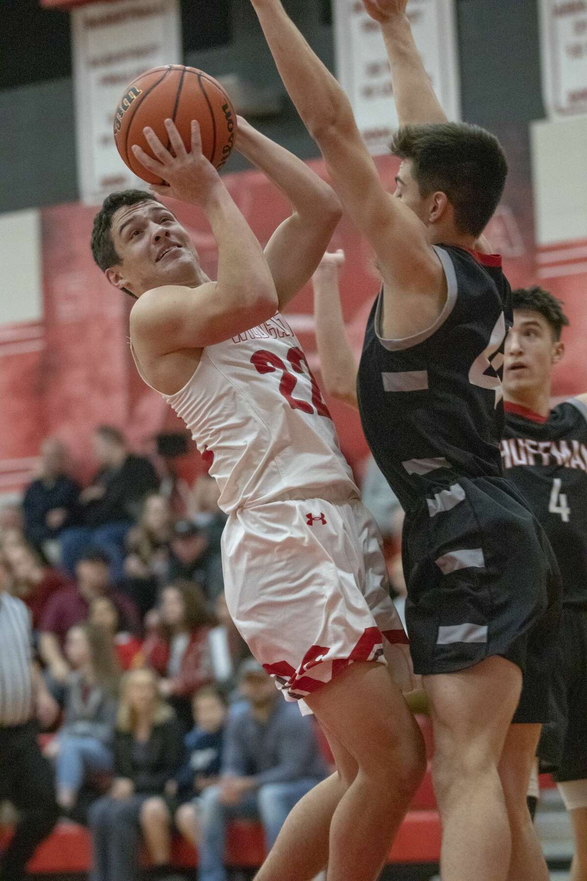 BOYS HOOPS: Falcons use big third quarter to pull away from Splendora