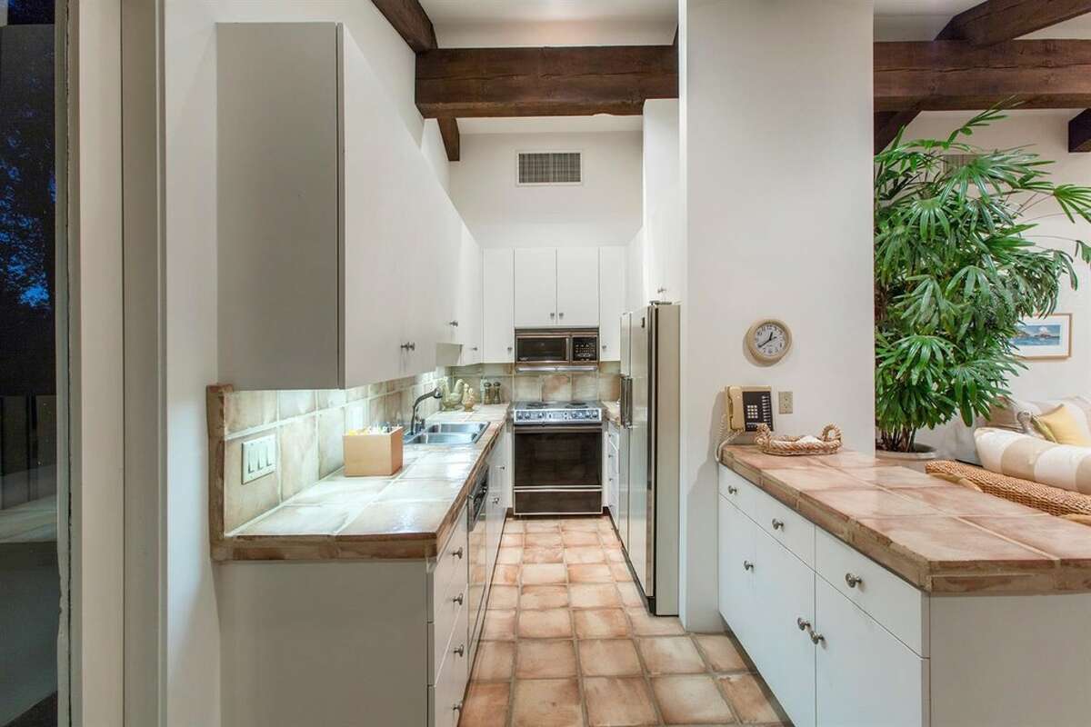 Gavin Newsom picked this home over the Governor's Mansion. This is what ...