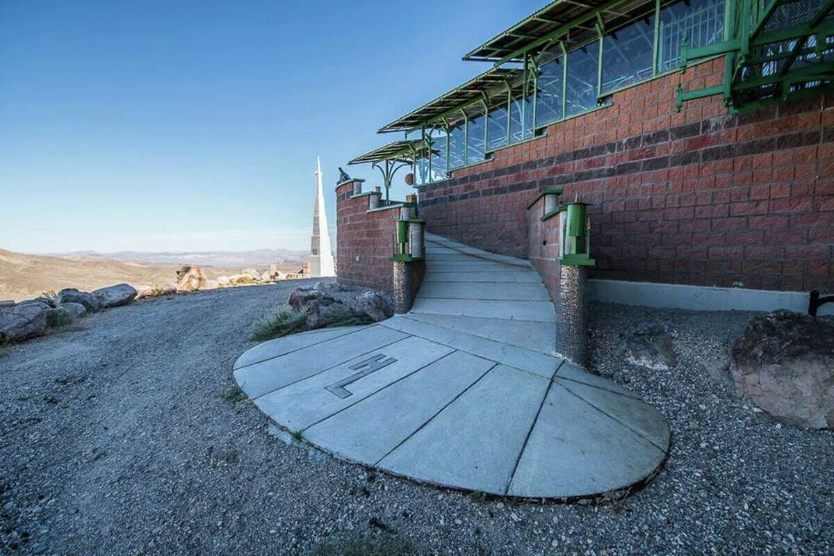 Fortress with 16-inch-thick walls in Nevada desert asking $950K: 'It's ...