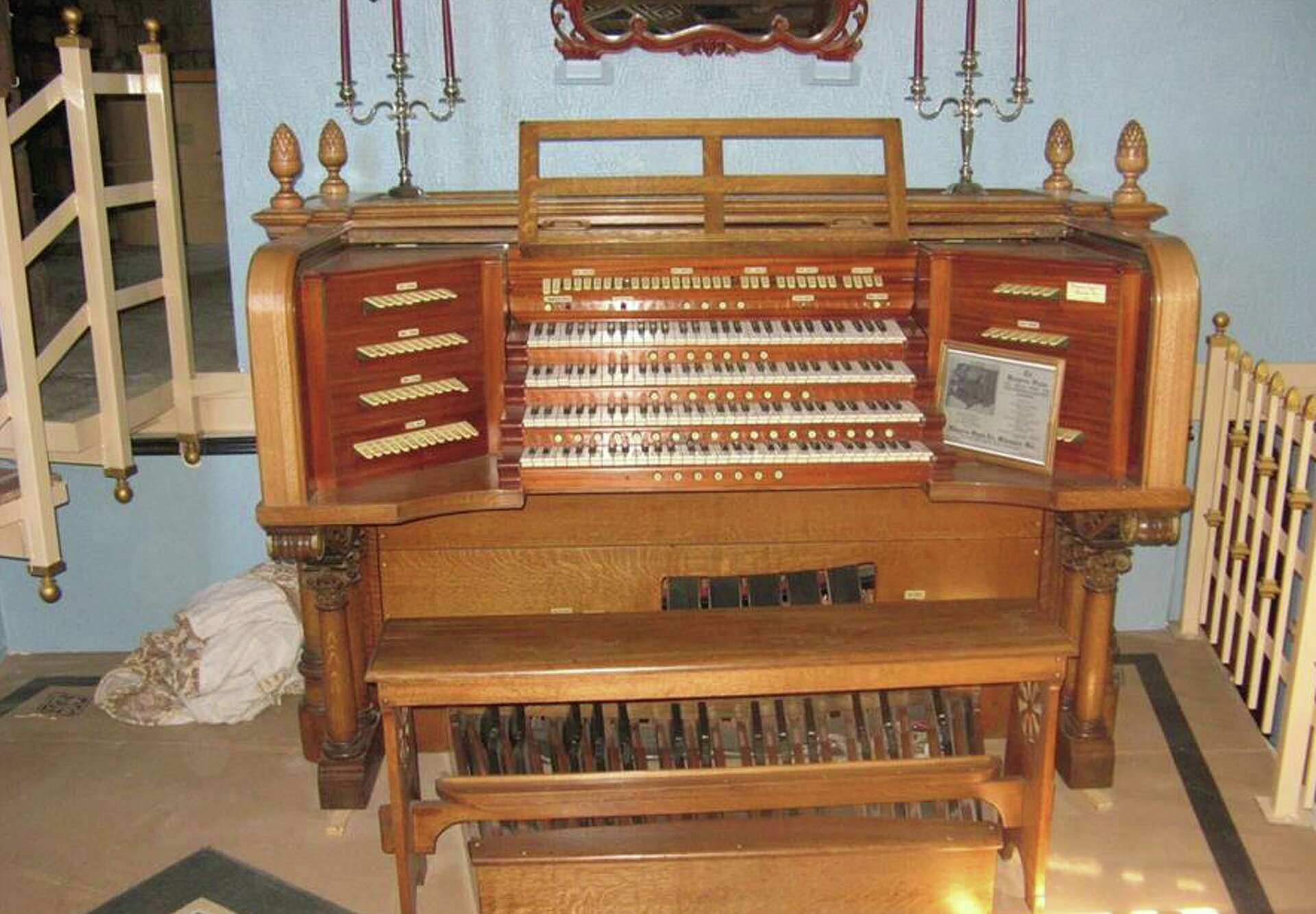 Fortress with 16-inch-thick walls in Nevada desert asking $950K: 'It's ...