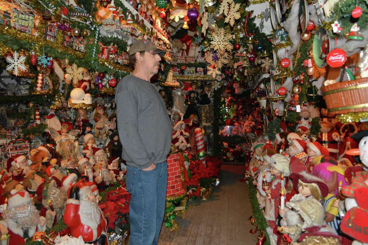 Bank files action to eject Torrington family from Christmas House