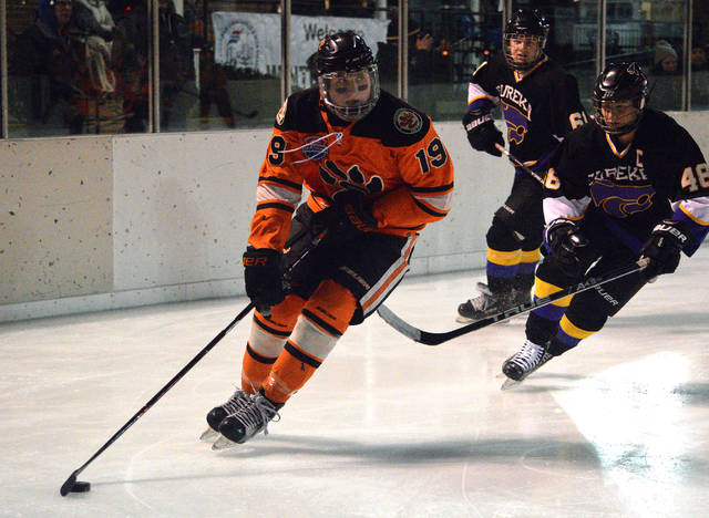 ICE HOCKEY: Tigers cruise past Eureka in Winter Classic