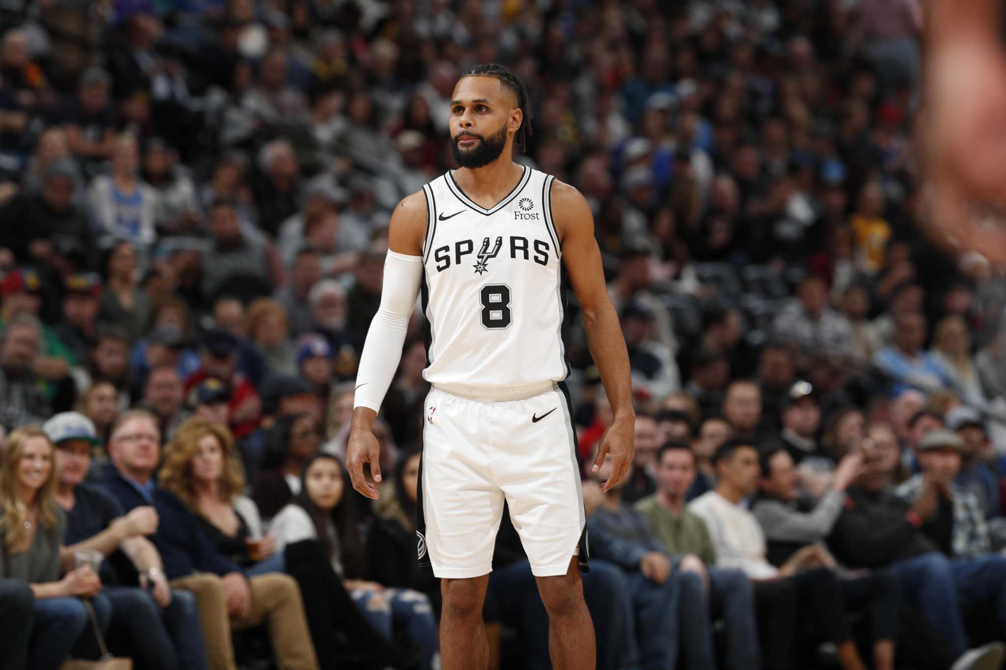 Spurs notebook: Mills celebrates 500th game in silver and black