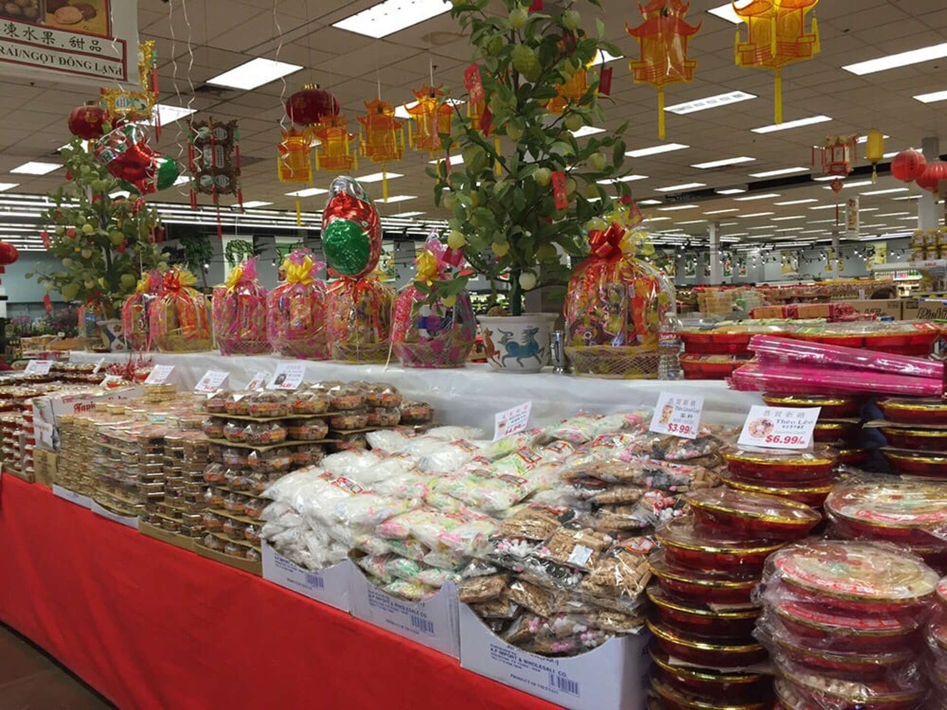 Take an international food tour at these 16 ethnic grocery stores in ...