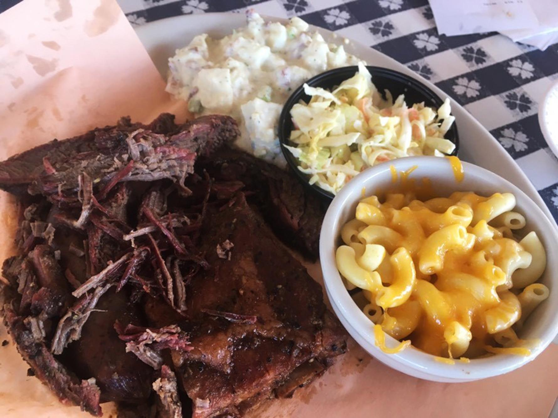 Chacho’s finally opens its Goodfire BBQ barbecue spot in San Antonio on ...