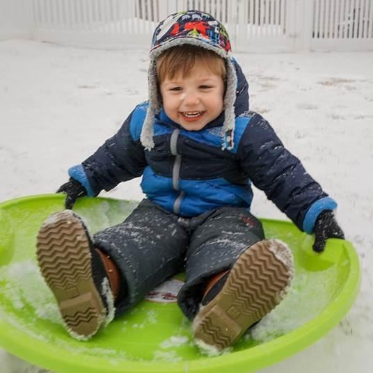 Tips to protect children in cold weather