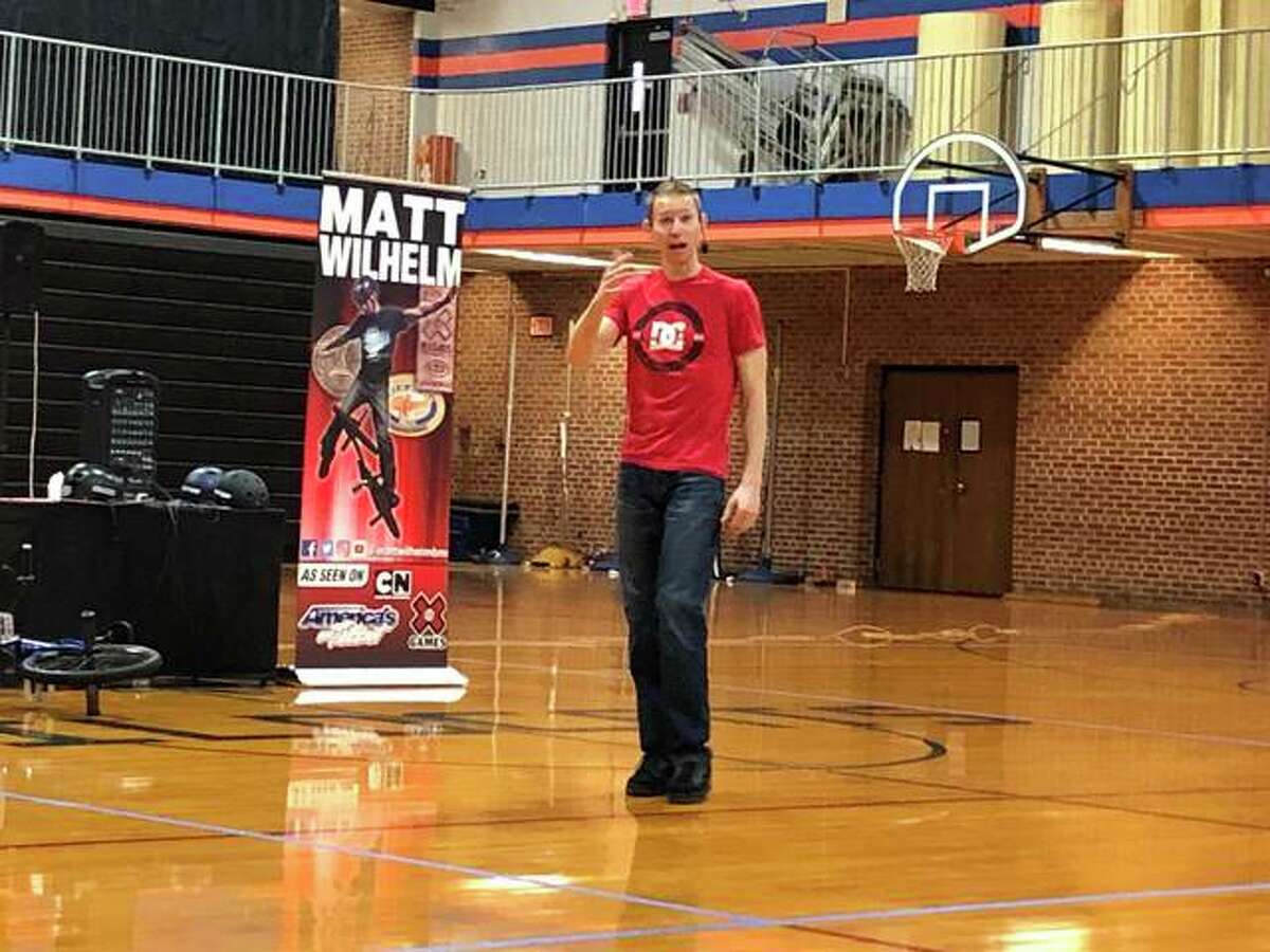 ‘Be their Batman’: BMX athlete delivers message on bullying at Lincoln ...