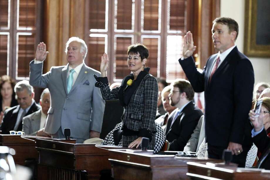 Texas lawmakers get a $4,300 raise before taking a single vote in 86th ...