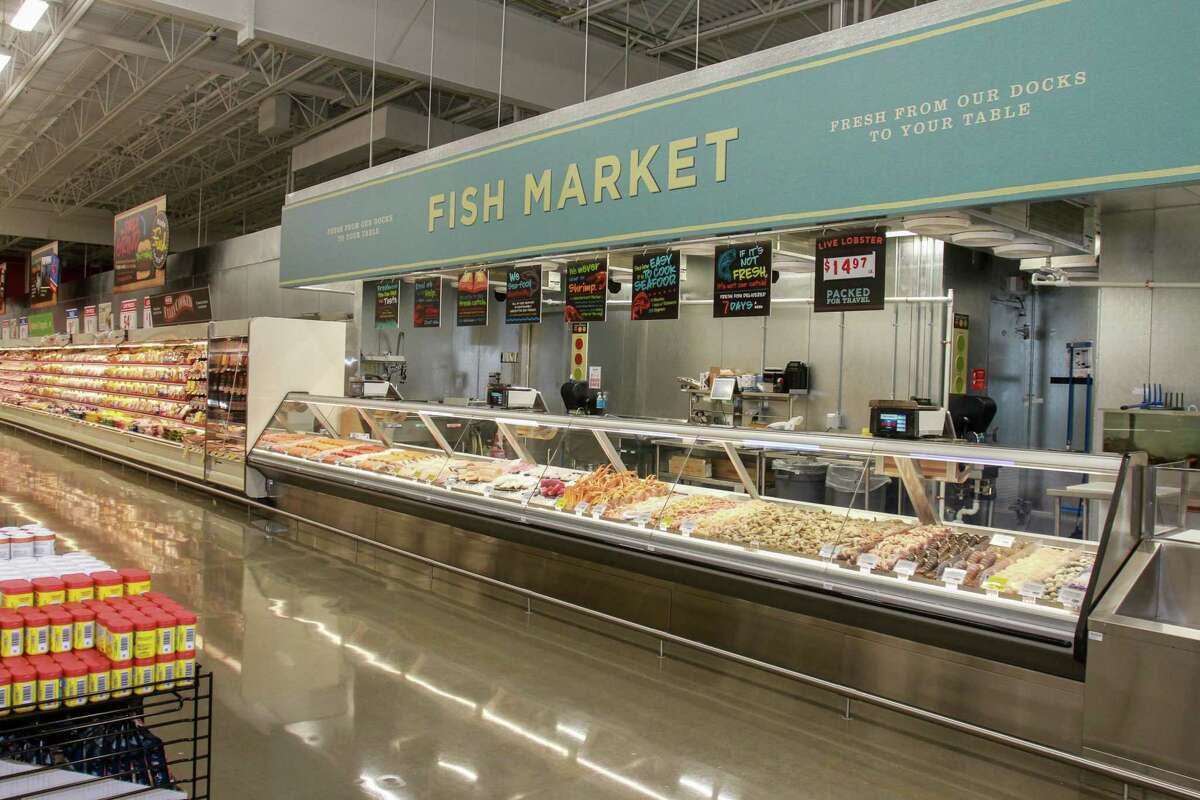 New multi-level H-E-B opens in Houston Heights