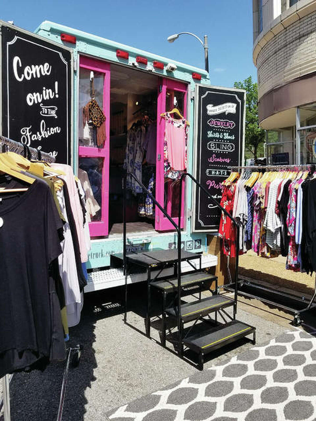 Fashion Lane-Mobile Boutique expands with brick-and-mortar retail studio