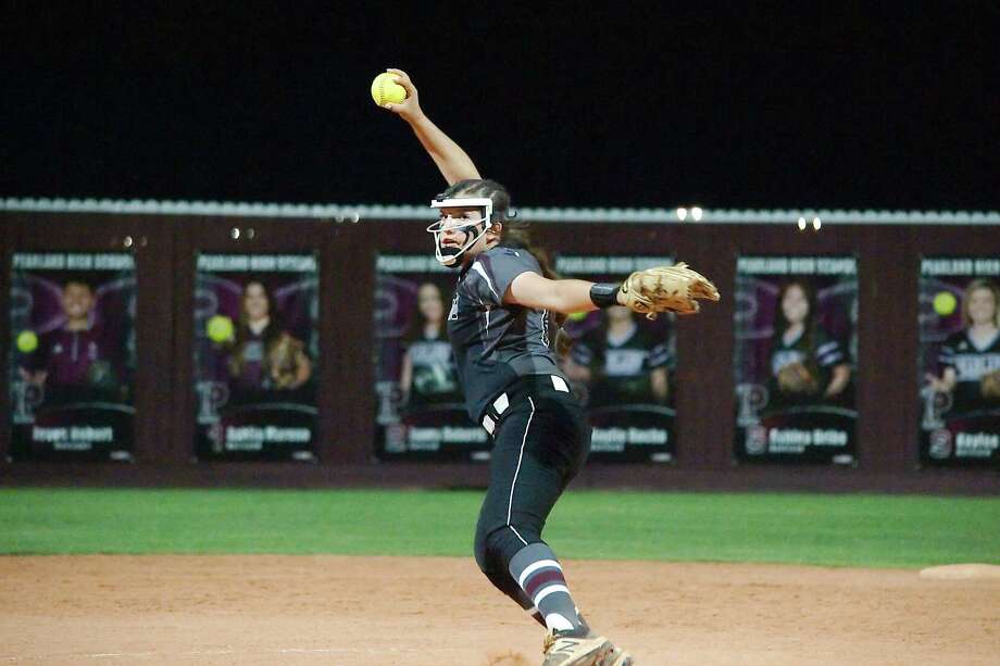 Softball preview: Pearland relying on emergence of youth for success ...