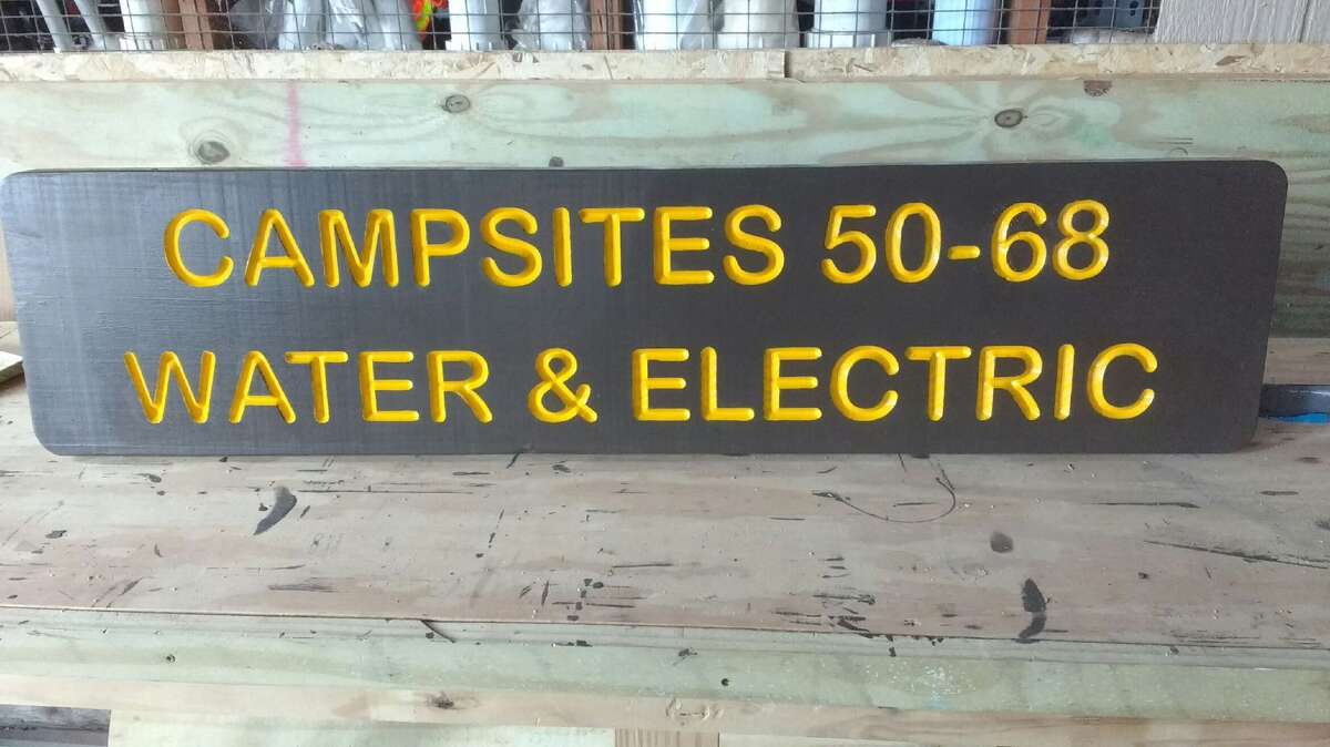 Meet the Central Texas man who makes all of the state park signs