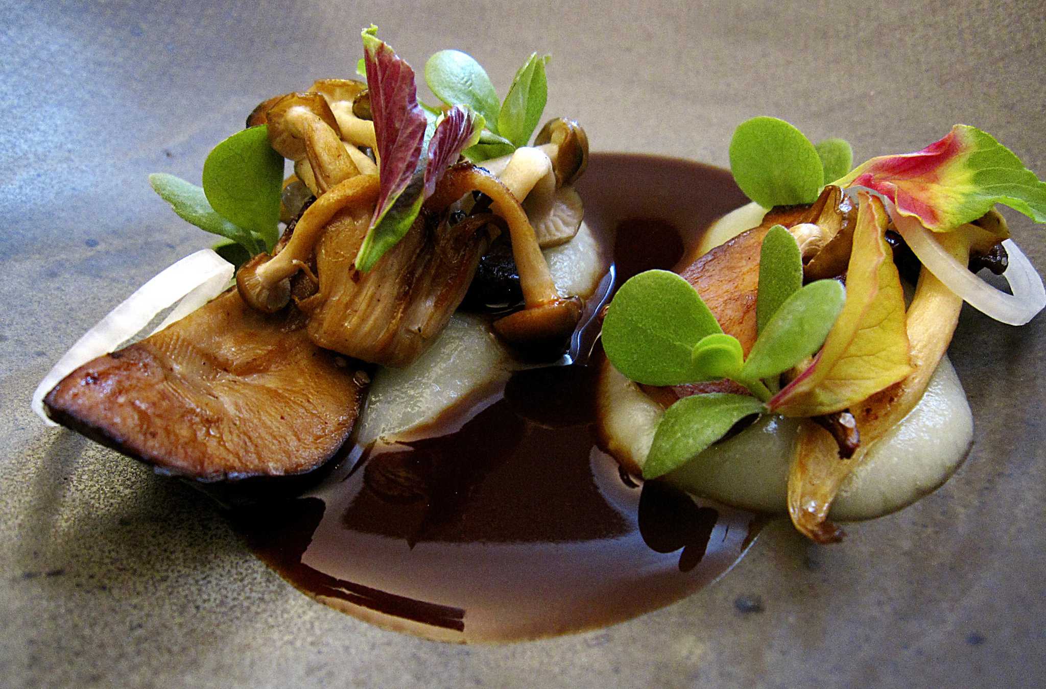 Review: Mixtli’s modernist Mexican food earns San Antonio critic’s ...