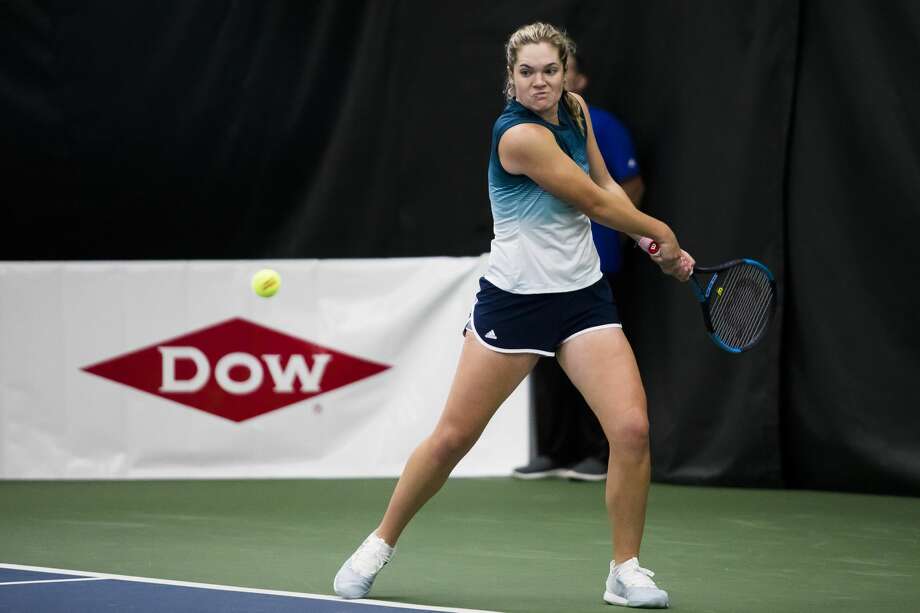 Caty McNally vs. Madison Brengle in Dow Tennis Classic - Feb. 1, 2019 ...