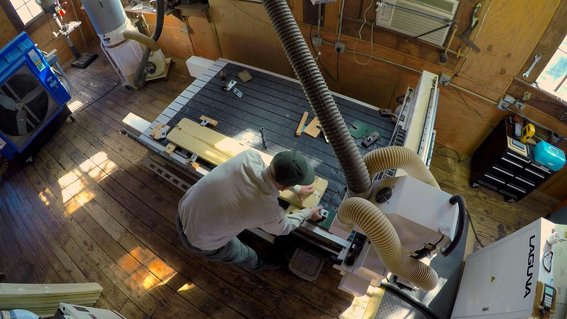 Meet the Central Texas man who makes all of the state park signs