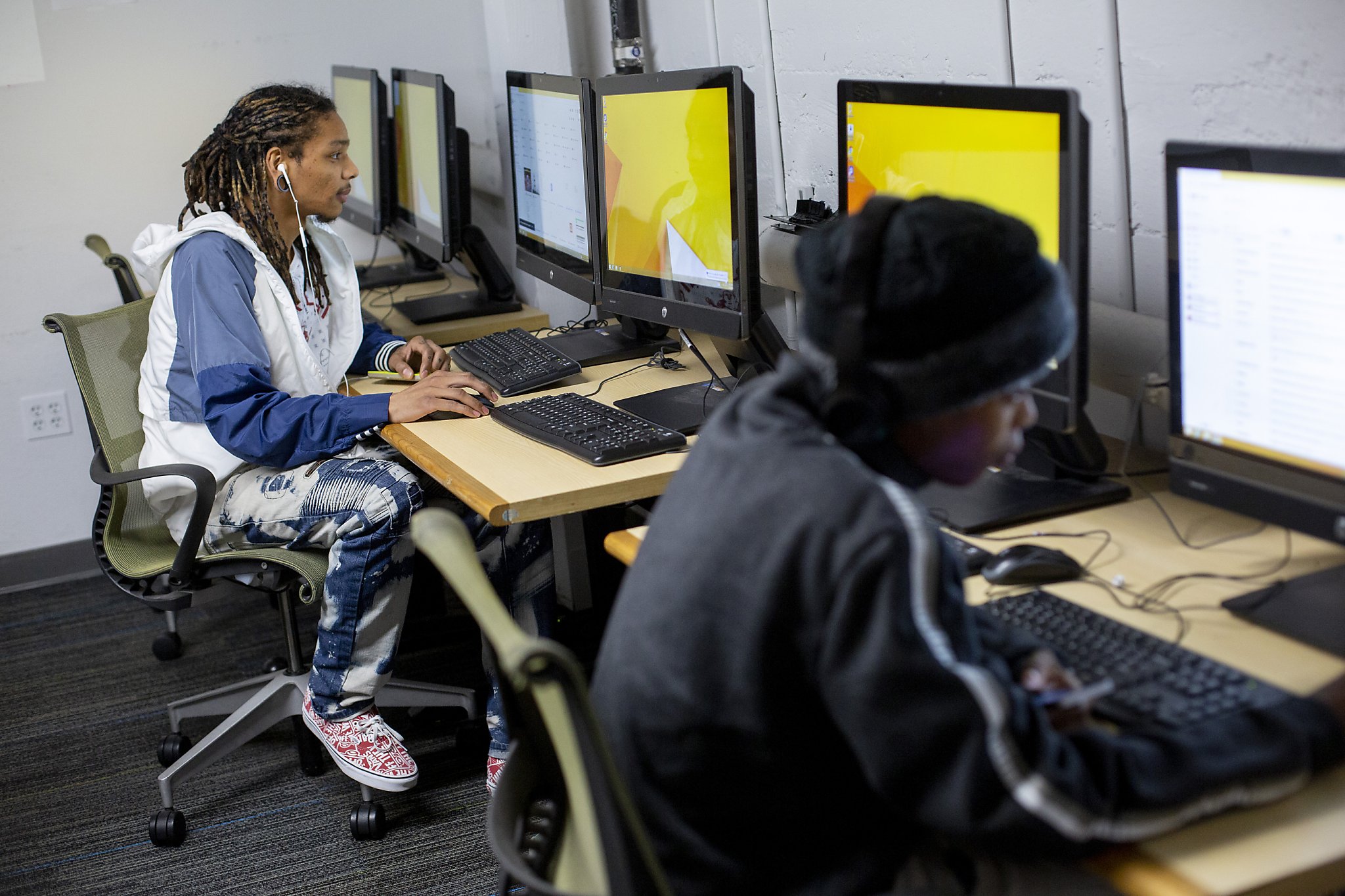 Smartphones are a lifeline for the young homeless. If only they had Wi-Fi