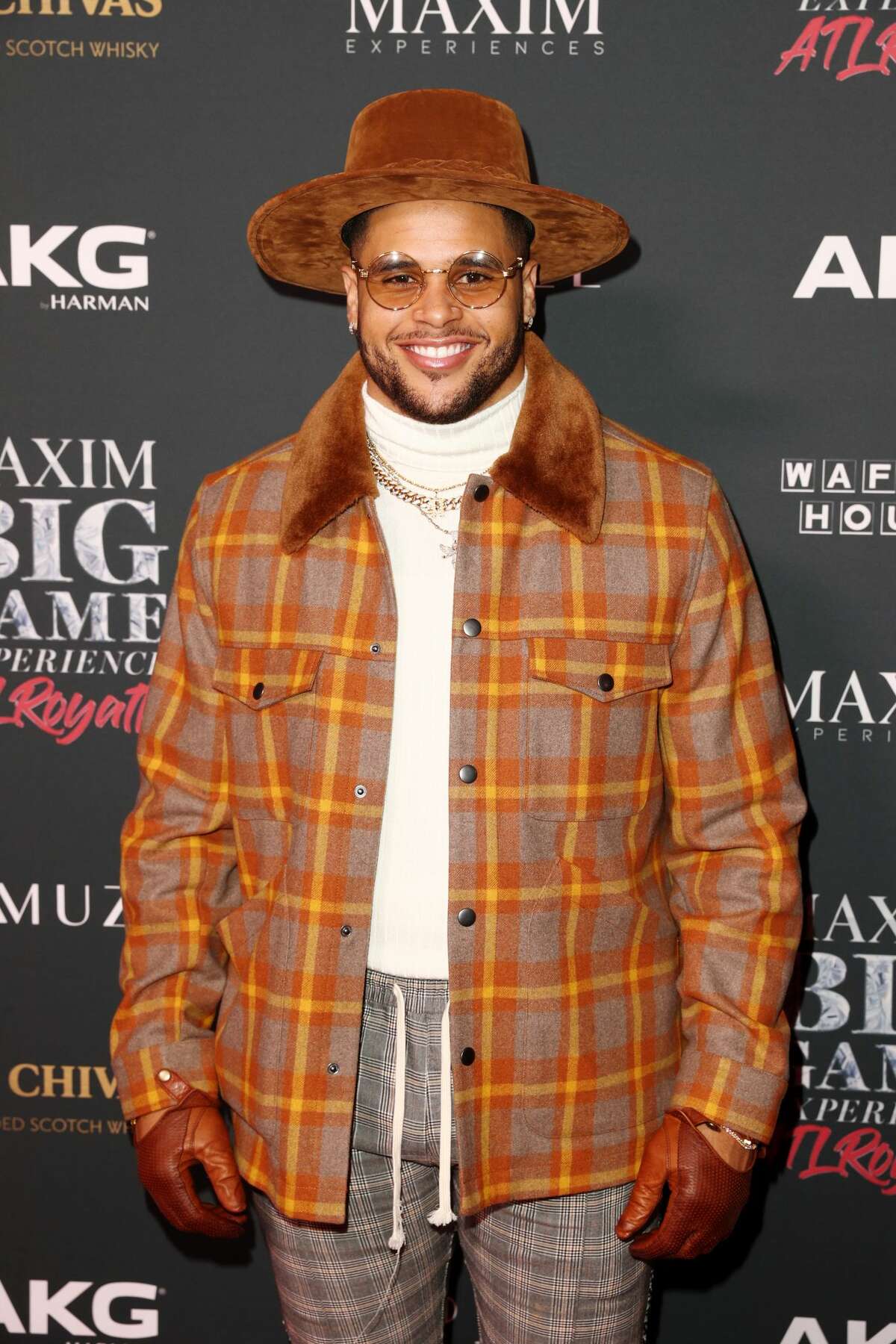 Celebrities show off their hottest looks on the Maxim red carpet ahead ...