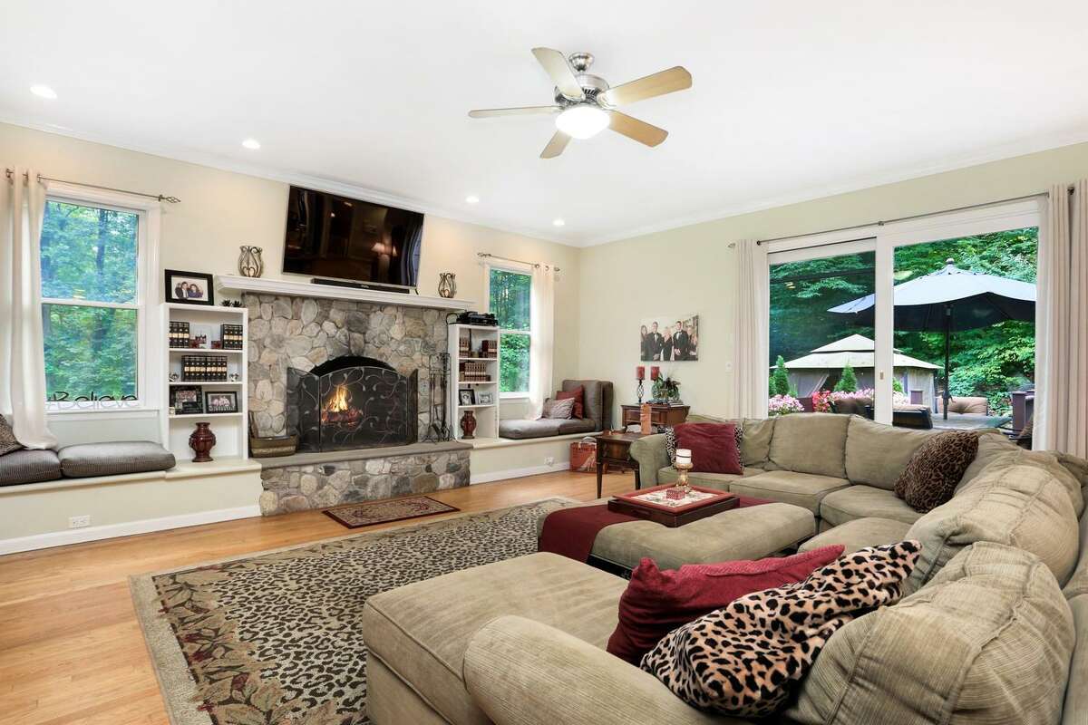 Former NY Met Lee Mazzilli puts Greenwich manse on the market