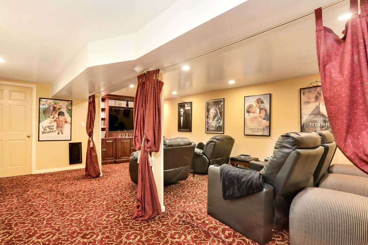 Former NY Met Lee Mazzilli puts Greenwich manse on the market