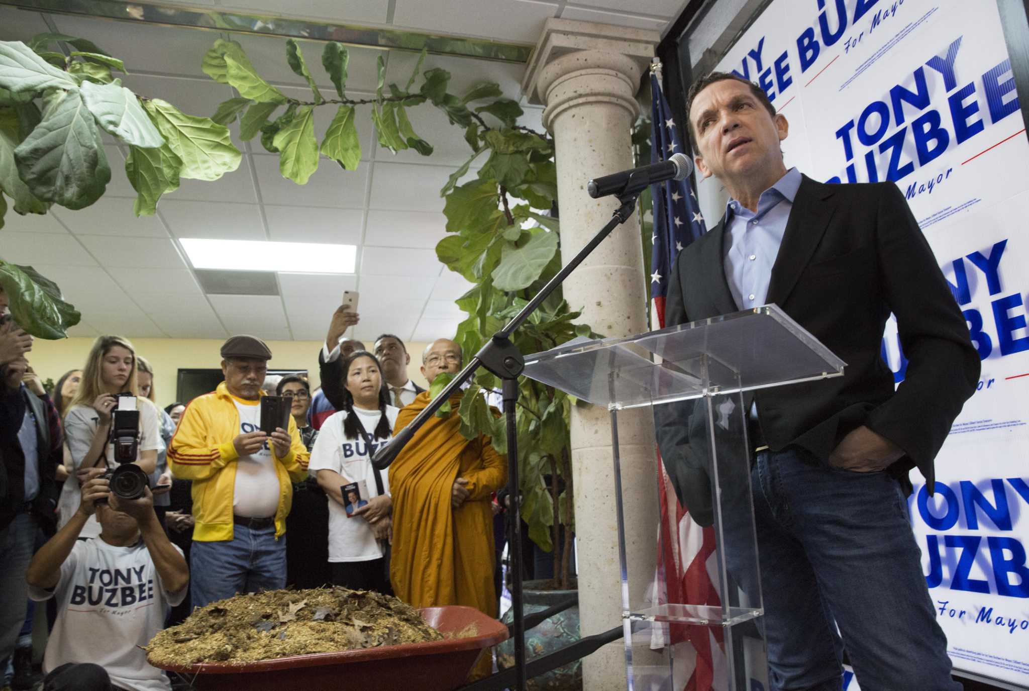 2 charged in burgling Tony Buzbee's River Oaks mansion