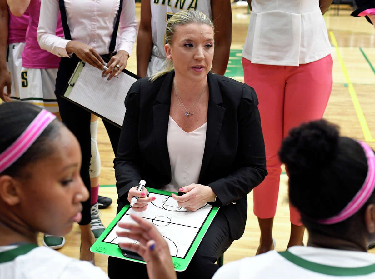 Siena women's basketball coach turns page on trying year