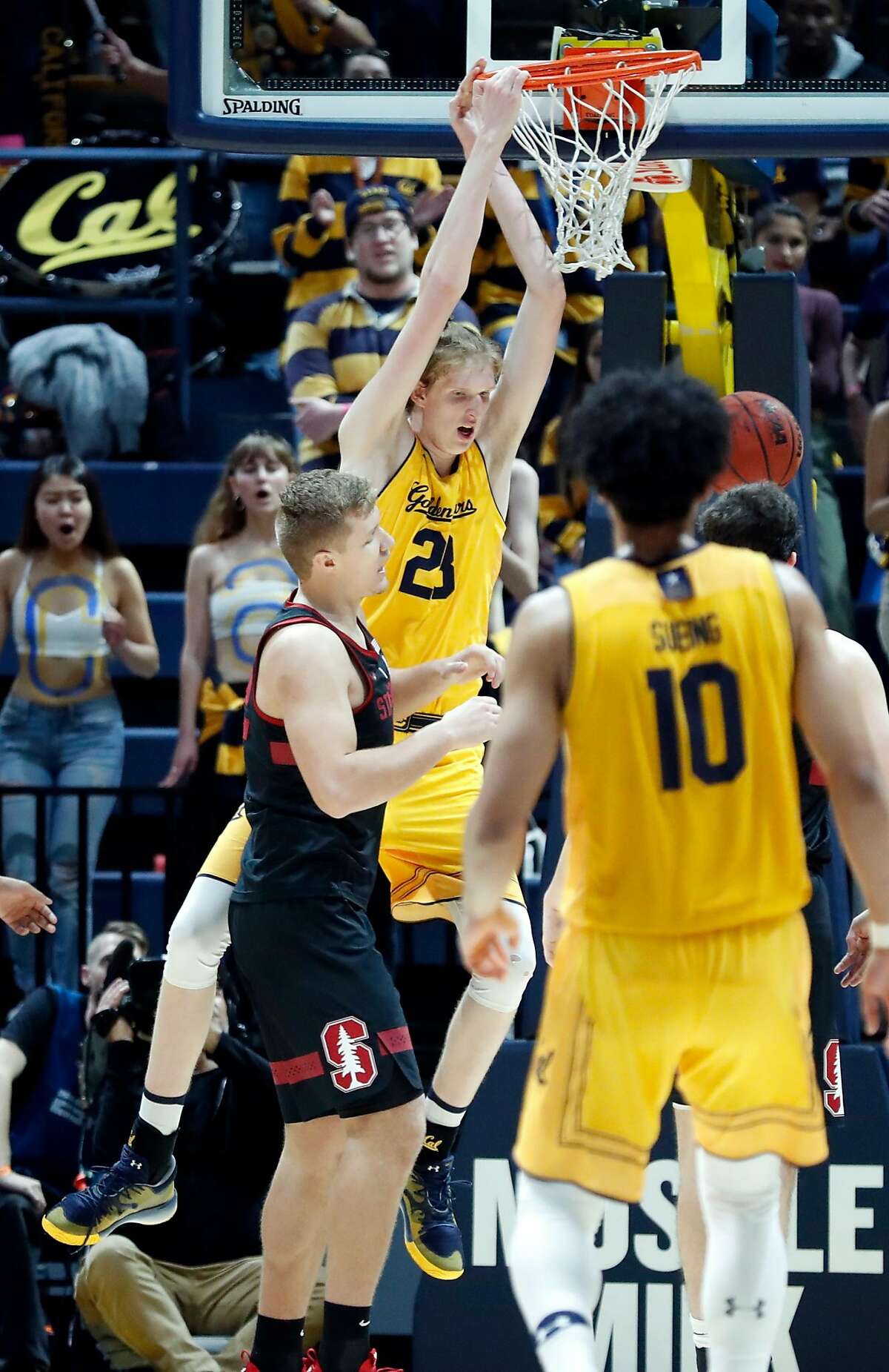 Cal’s Connor Vanover offers glimmer of hope in basketball’s lost season