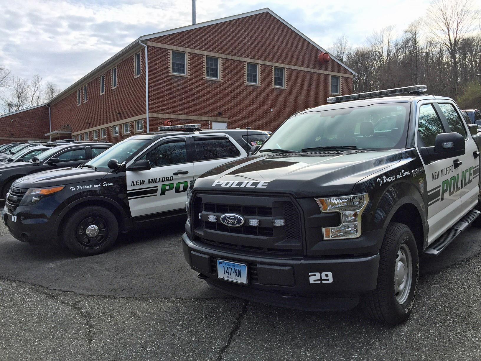 New Milford cop charged with evading responsibility