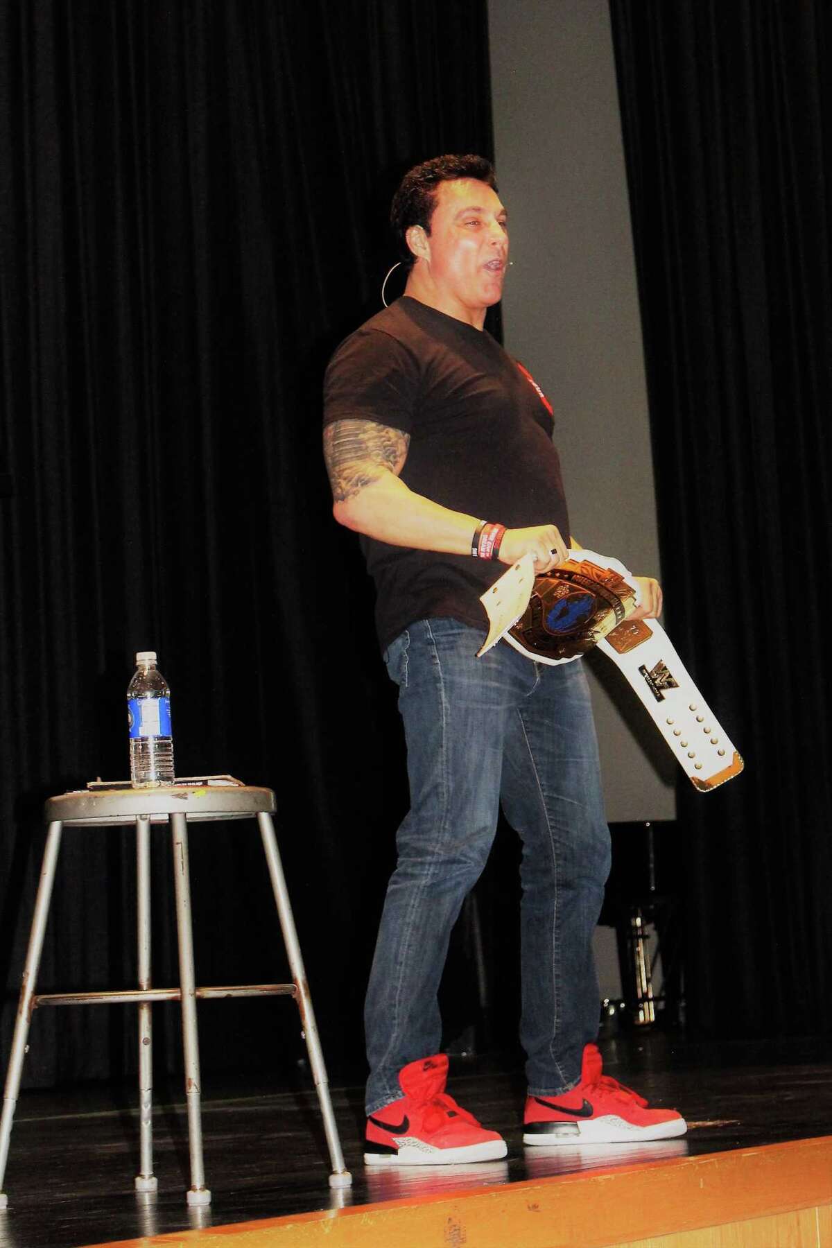 Former WWE star Marc Mero brings message of empowerment, kindness to ...
