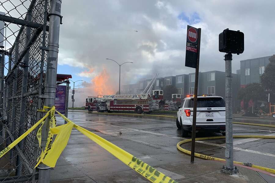 Gas line explosion in SF sends people running for lives - SFChronicle.com