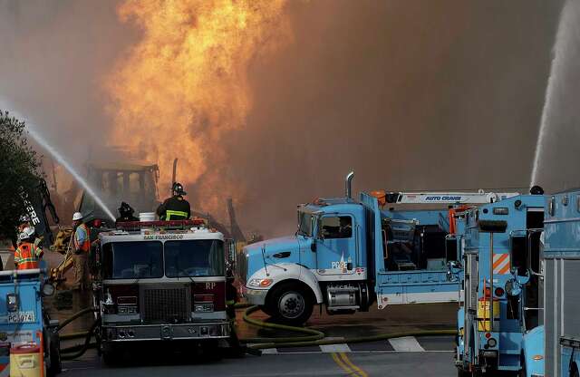 Gas line explosion in SF sends people running for lives