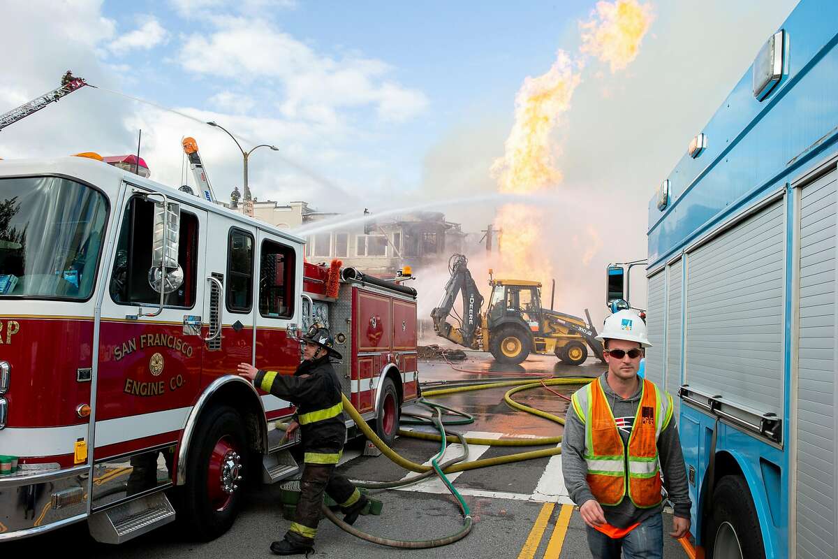 Gas line explosion in SF sends people running for lives