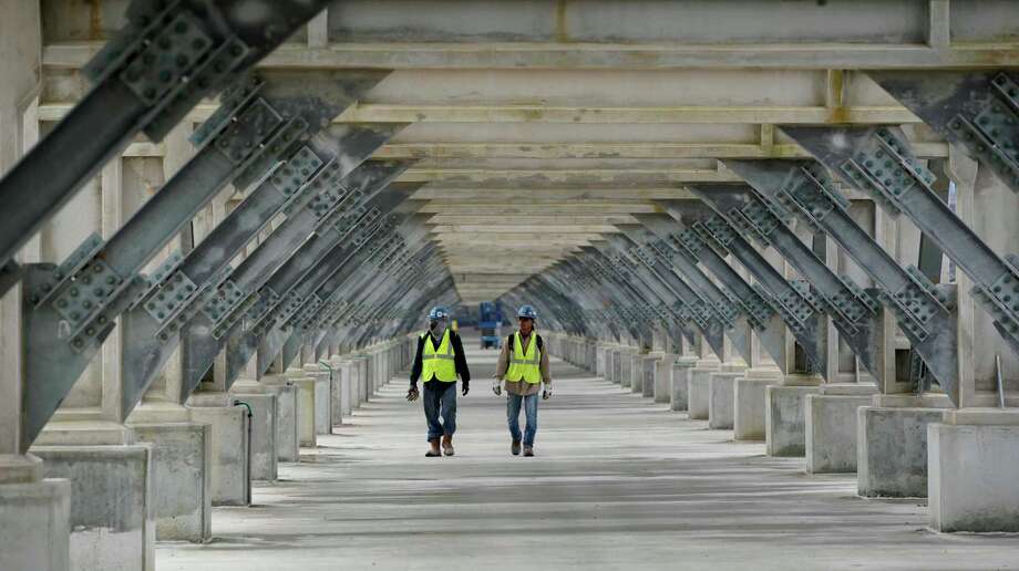 Sempra Energy's Cameron LNG starts production - Houston Chronicle