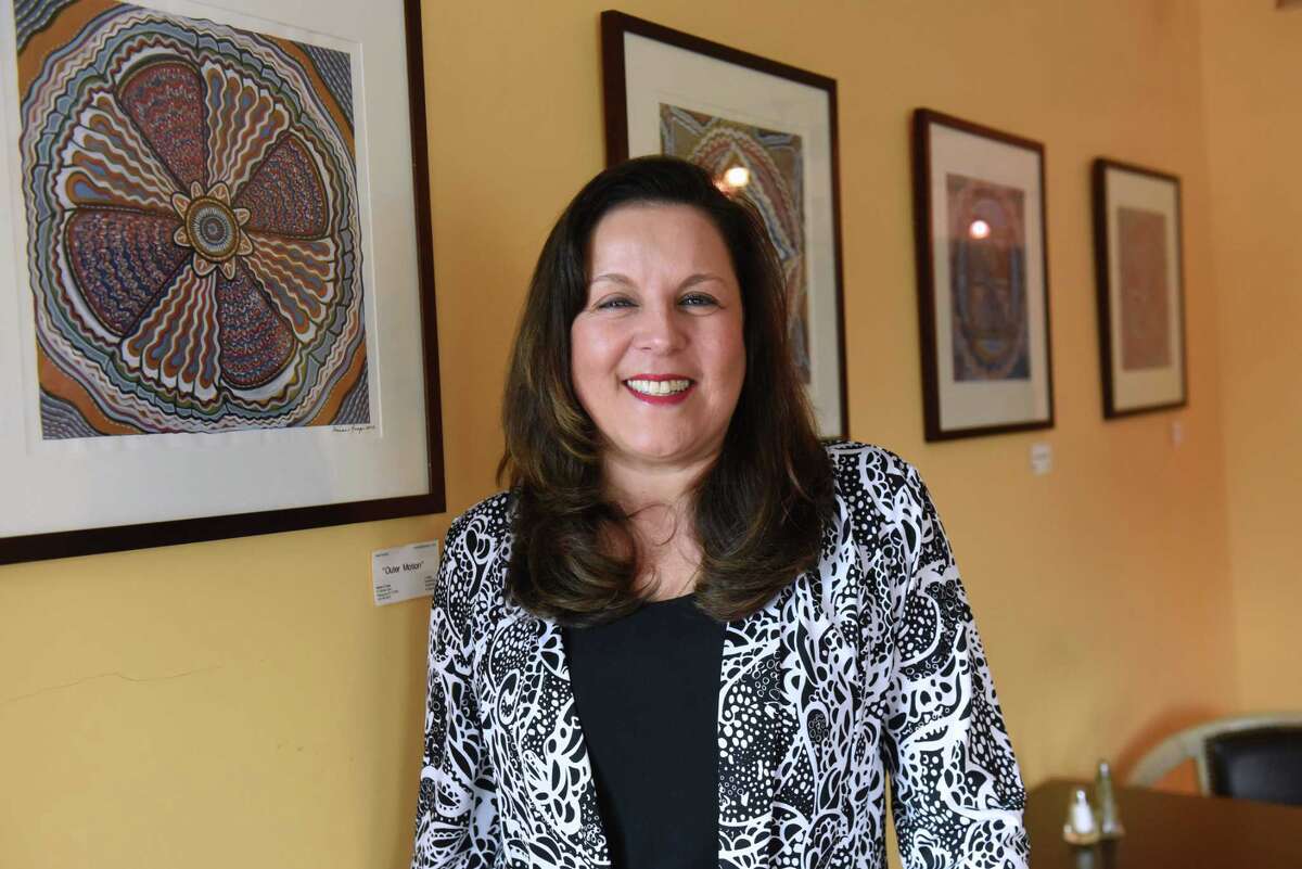 Foreign language skills useful for real estate experts