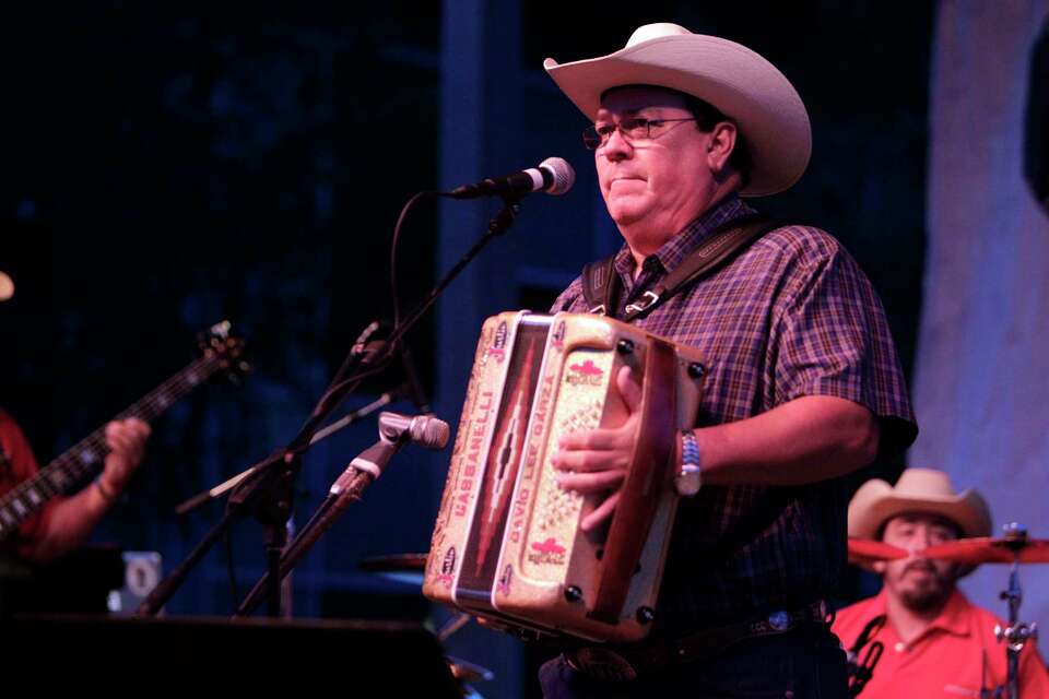 All the David Lee Garza y Los Musicales singers ranked