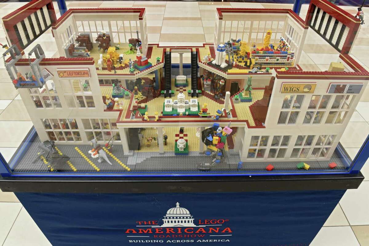 Lego replicas of iconic American structures on display at Crossgates