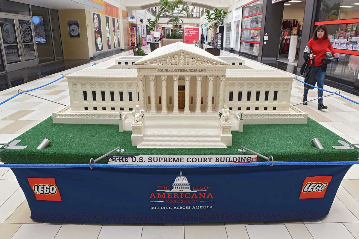 Lego replicas of iconic American structures on display at Crossgates