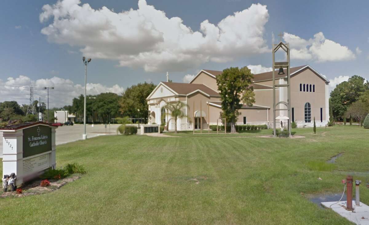 Houston police open criminal probe into Catholic priest
