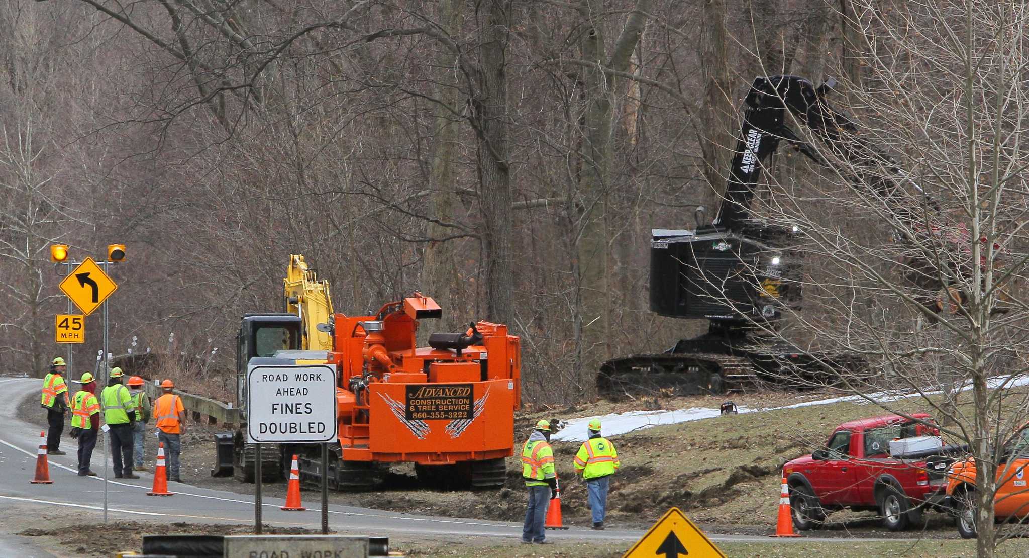 Safety vs. aesthetics: Merritt tree-clearing slated for Stamford, Greenwich
